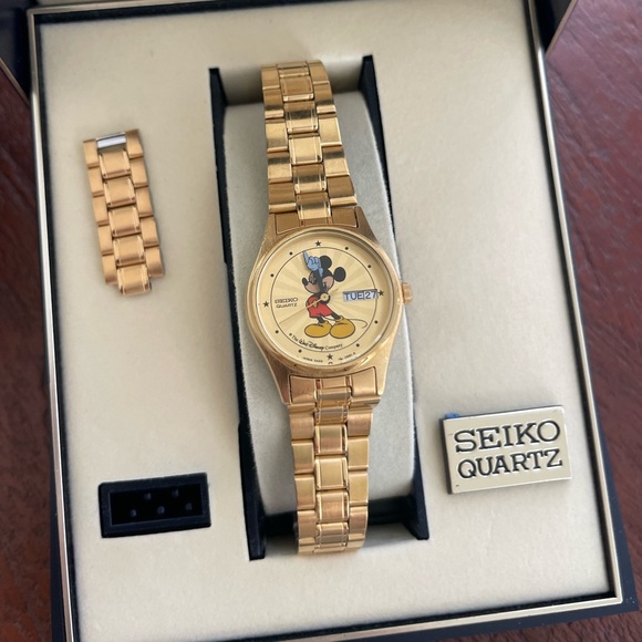 Accessories | Vintage Seiko Good Mickey Mouse Watch | Poshmark